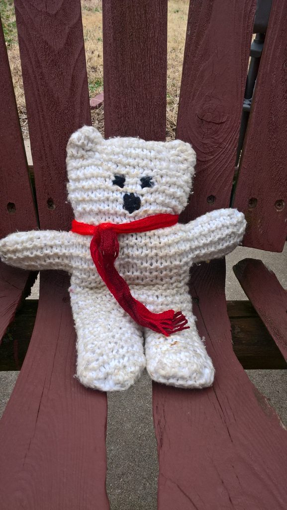 10 Delightful & Free Bear Knitting Patterns Anyone Will Love